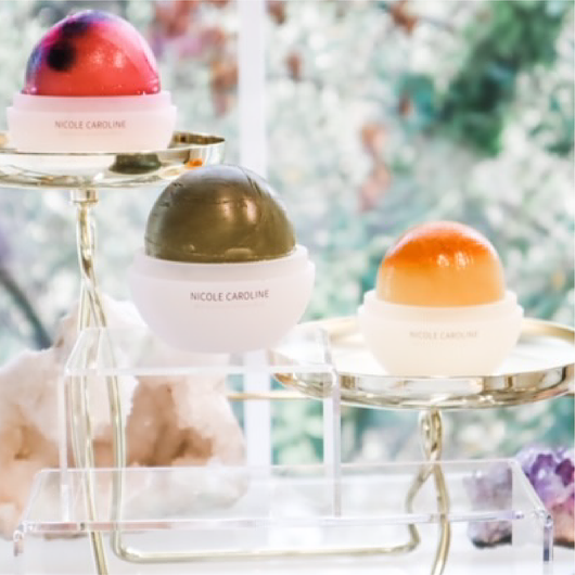 Nicole Caroline Facial Ice Sphere Kit – Shop Nicole Caroline